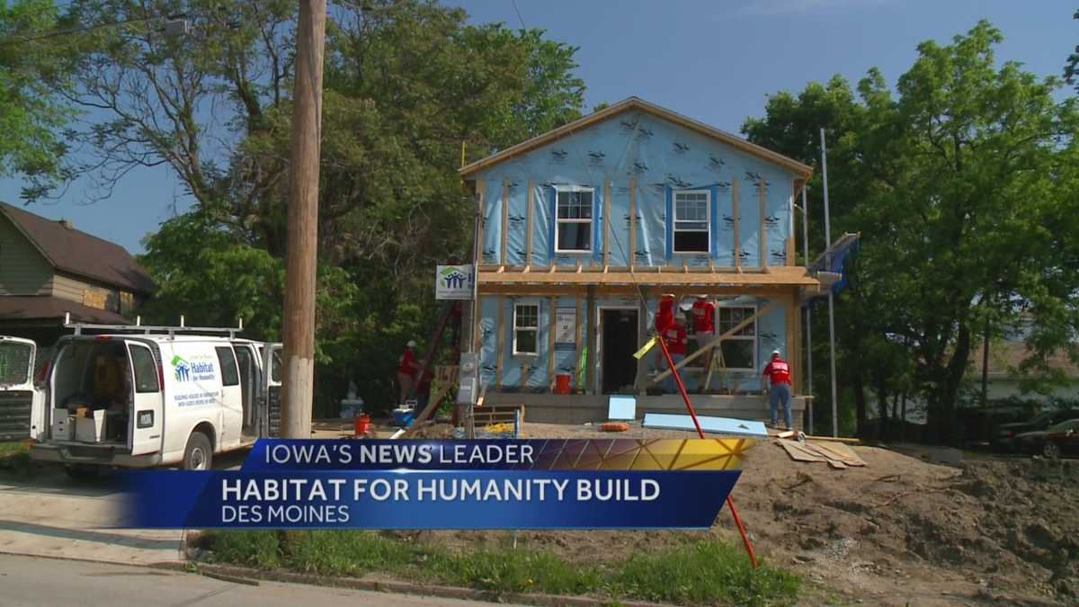 Kum and Go helping Habitat for Humanity Kum and Go helping Habitat for Humanity