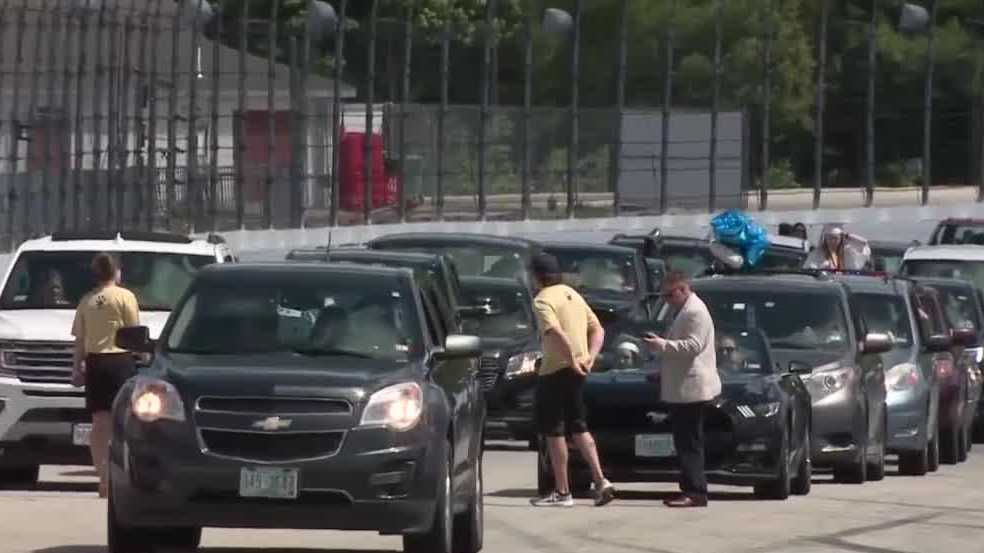 High schools hold alternative graduation ceremonies to accommodate ...