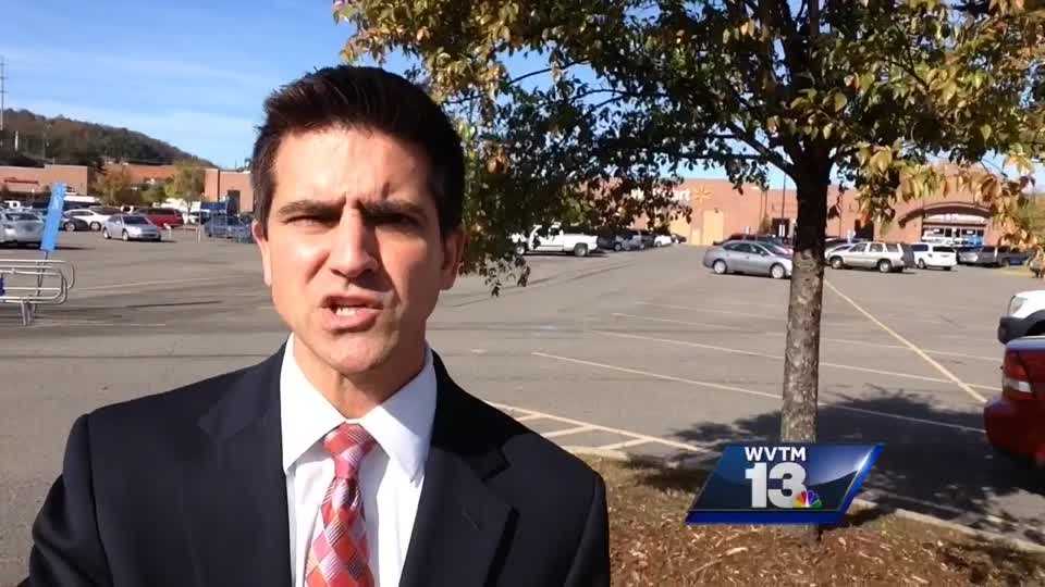 Walmart Robbery Caught On Tape