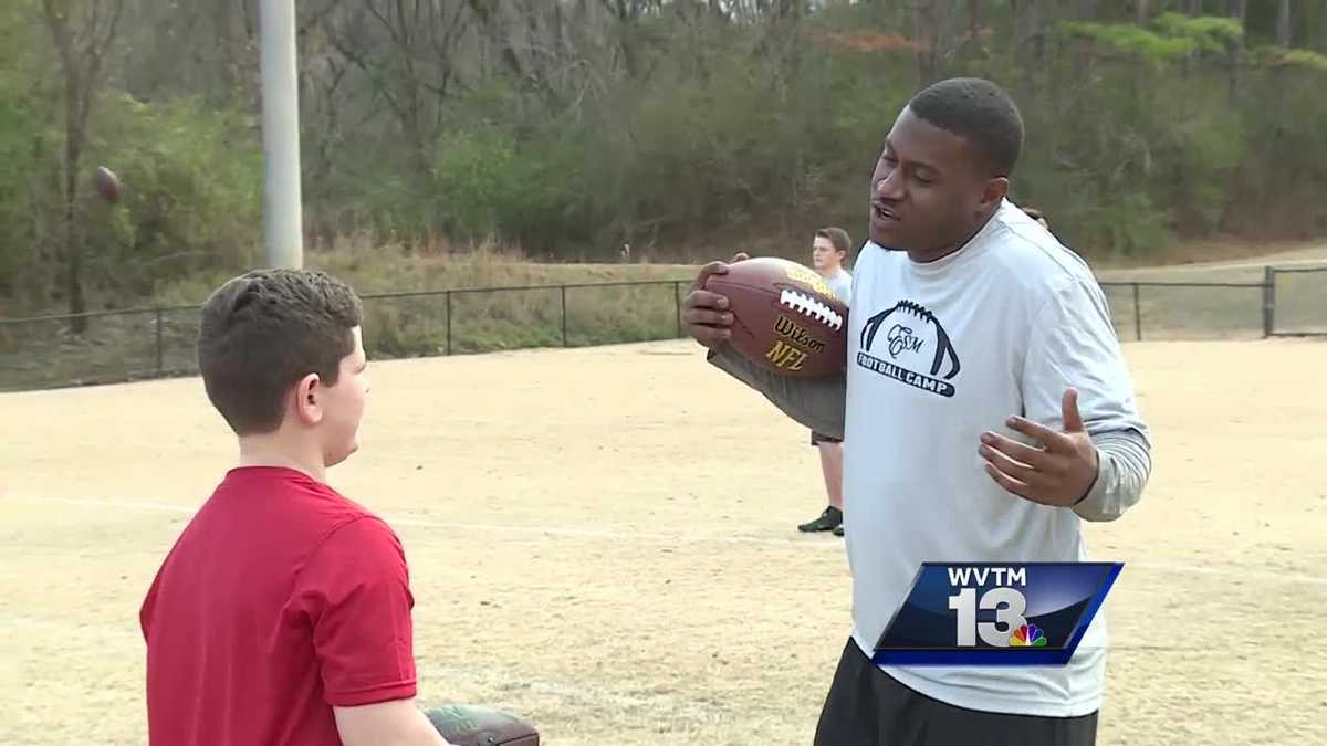 Blake Sims holds youth football camp
