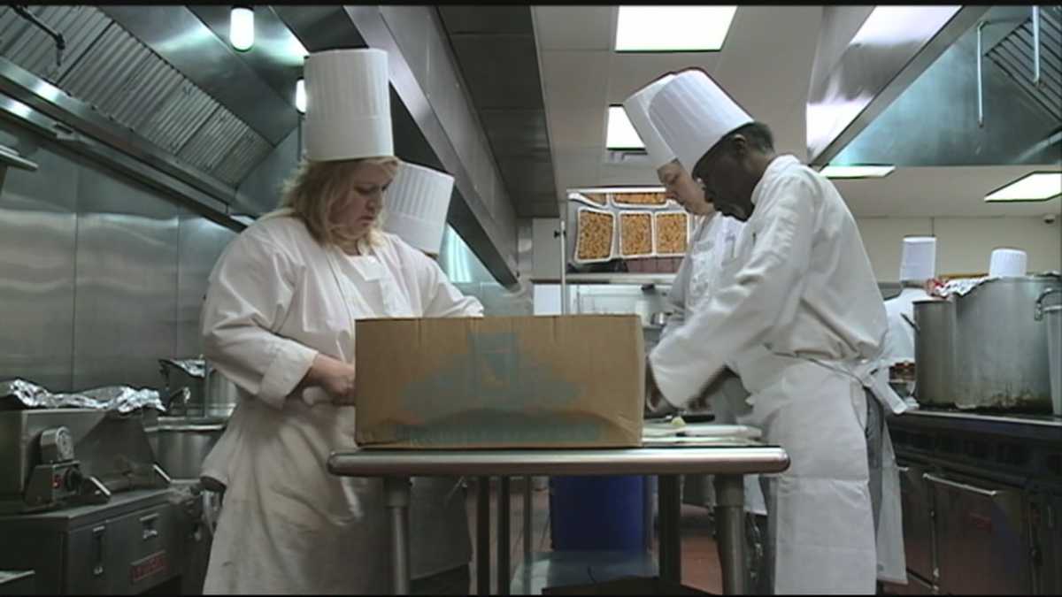 Sullivan chef shares story, gives back to homeless