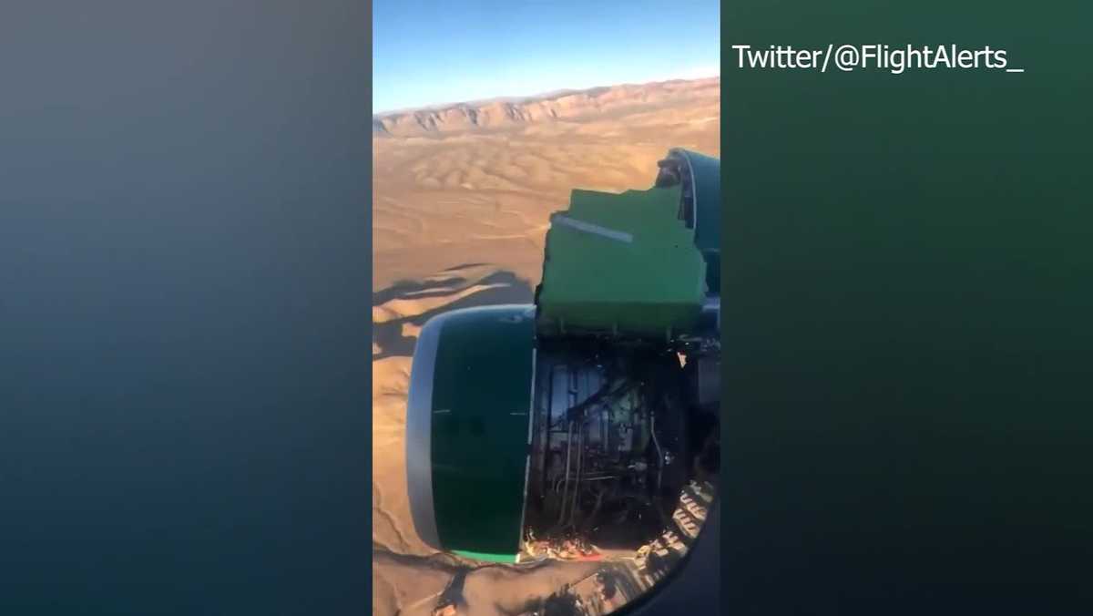 'Stop the plane! Stop the plane!': Frontier flight experiences engine ...