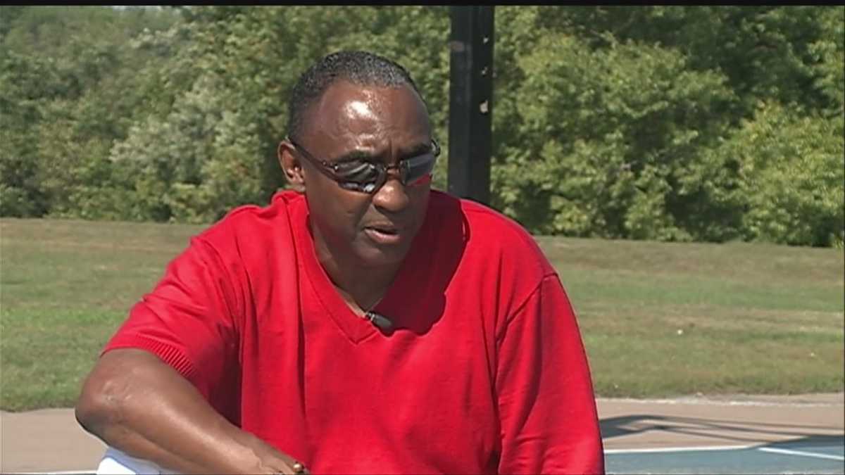 Nebraska football star Johnny Rodgers seeks pardon