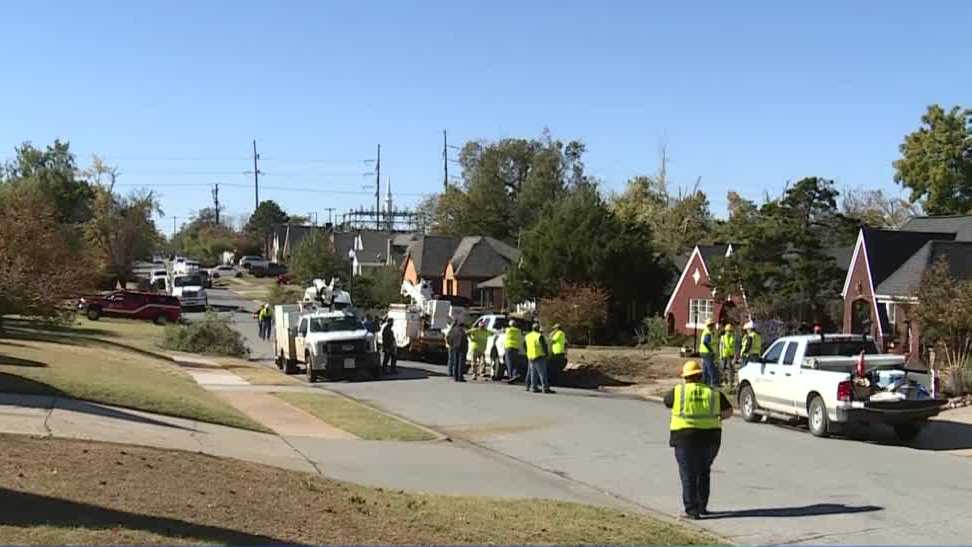 Iowa lineman injured by 'very strong electrical shock'