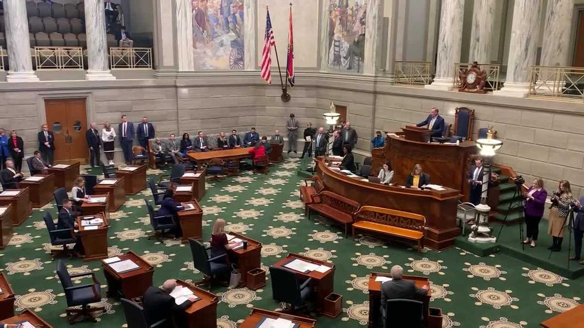 Republican infighting brings business to a halt in Jefferson City