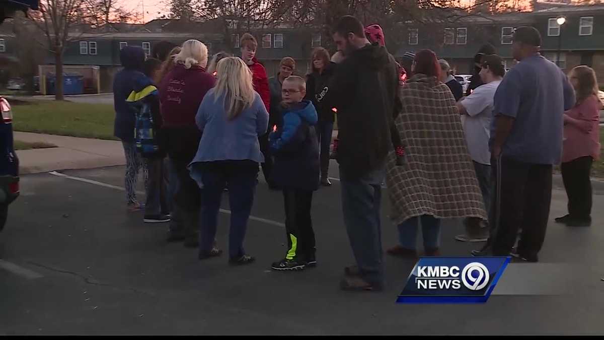 Vigil held for victims at Independence apartment complex Vigil held for victims at Independence apartment complex