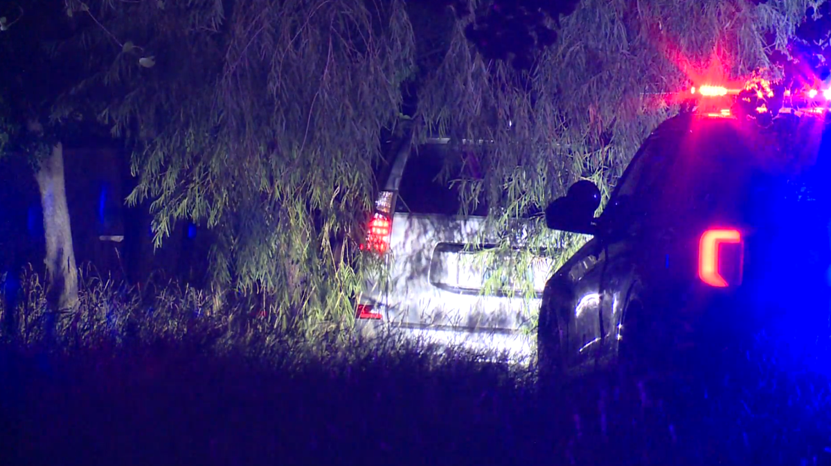 OKC police search for suspect accused of stealing car overnight