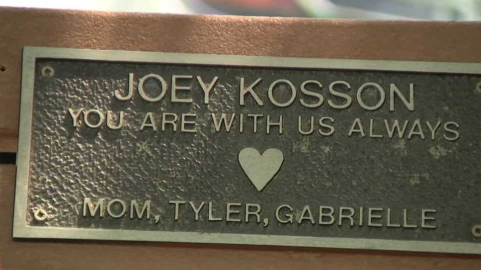 Memorial bench for Mount Dora murder victim disappears