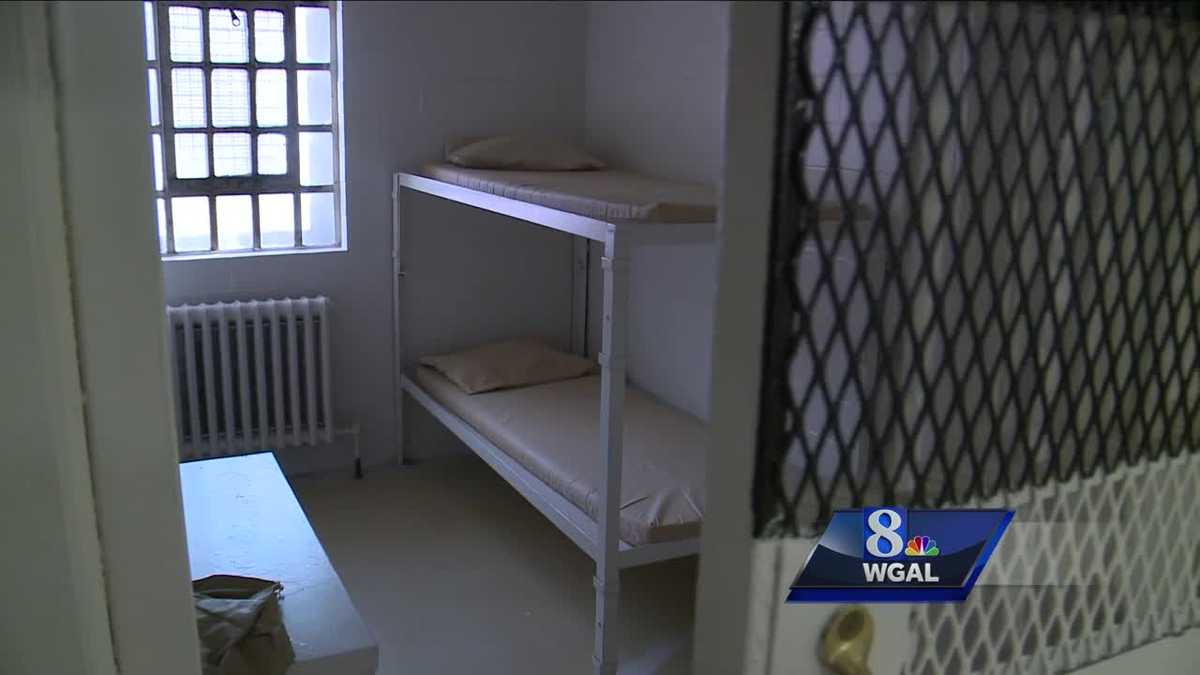 Why are Vermont prisoners in PA?