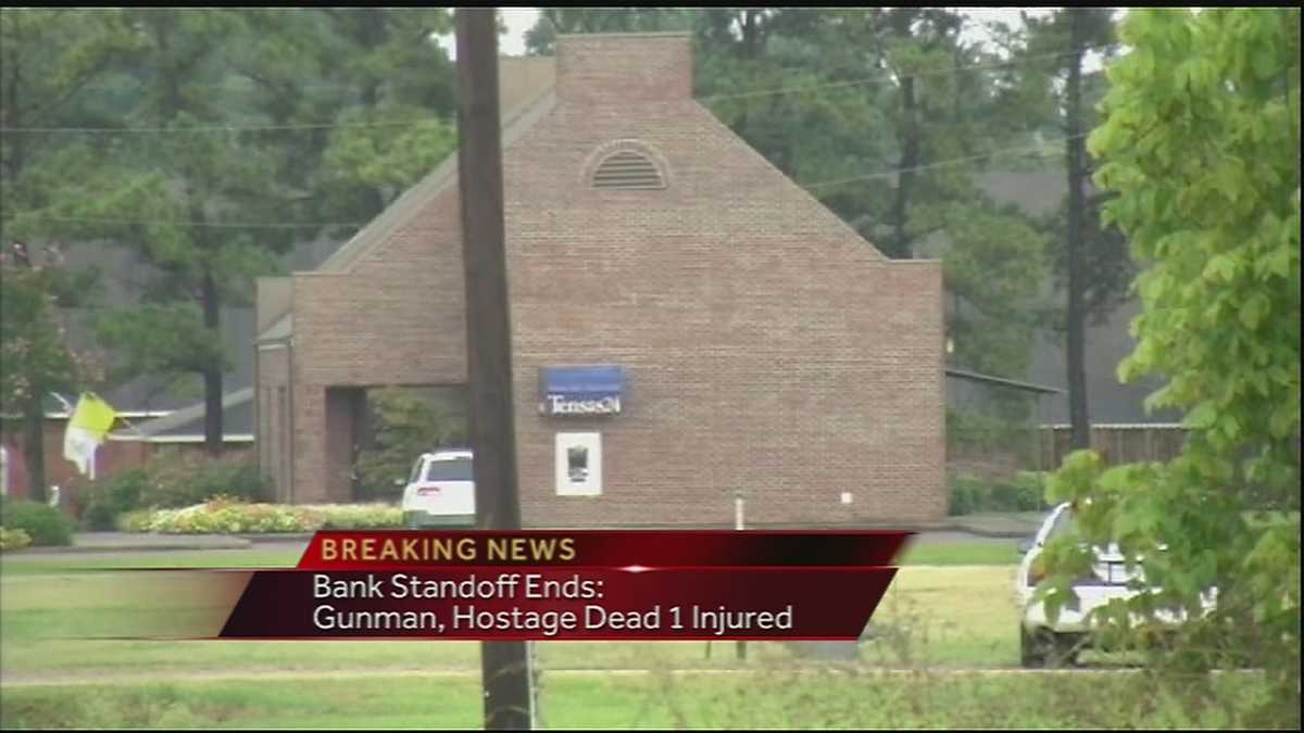 Gunman, hostage killed in bank standoff