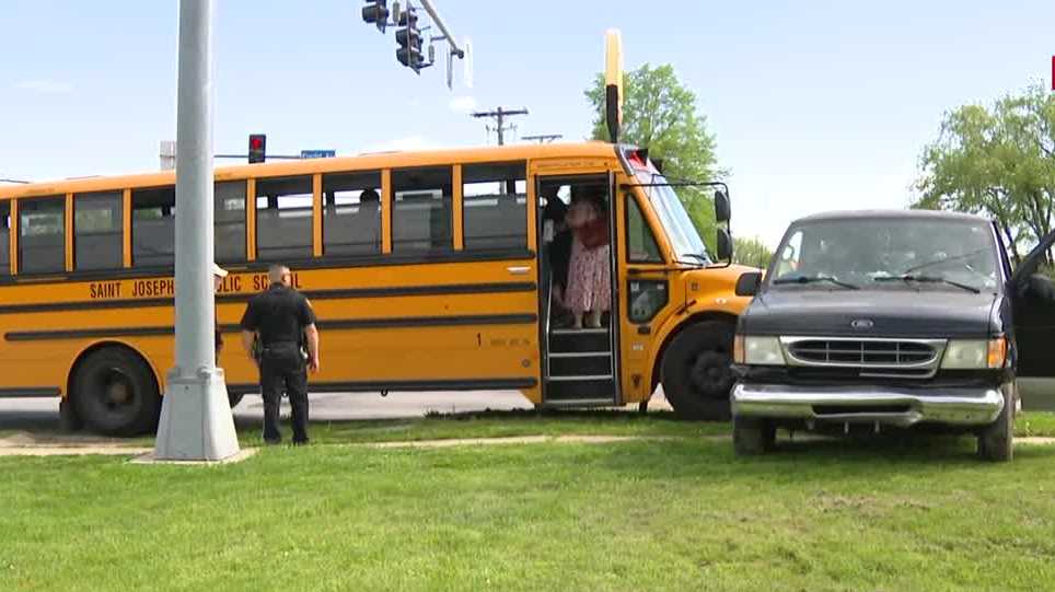 Des Moines School Bus Crash | Van Accident Update - News Usa Today