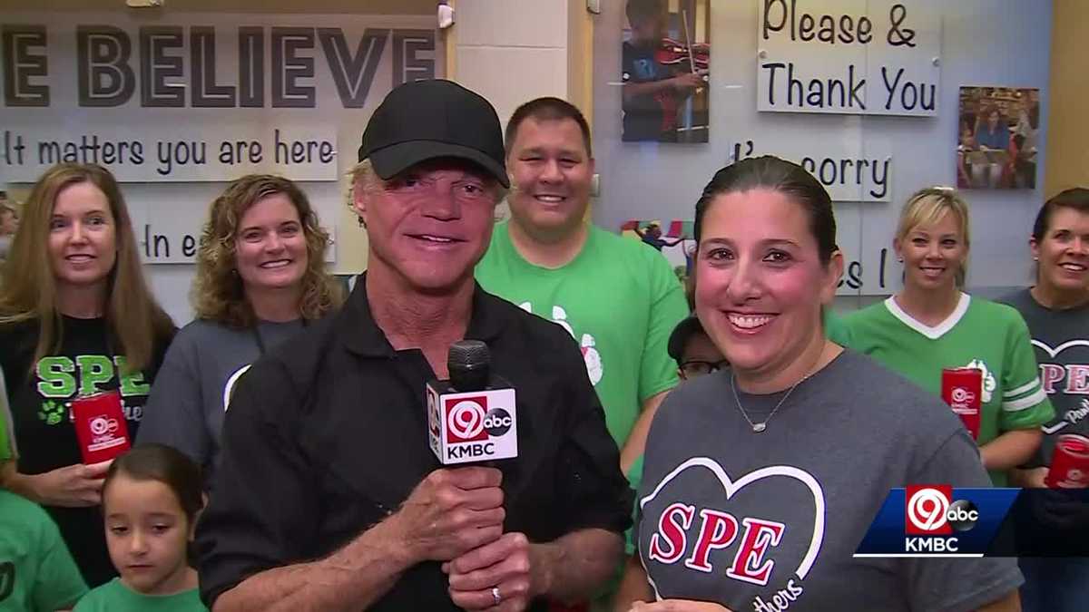 KMBC's Johnny Rowlands thanks teachers at Summit Pointe Elementary