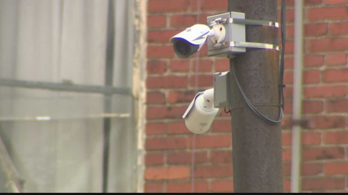 Website gives access to webcams, other devices connected to internet