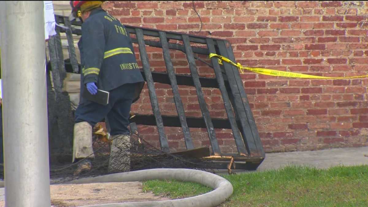 Fatal fire in east Baltimore under investigation