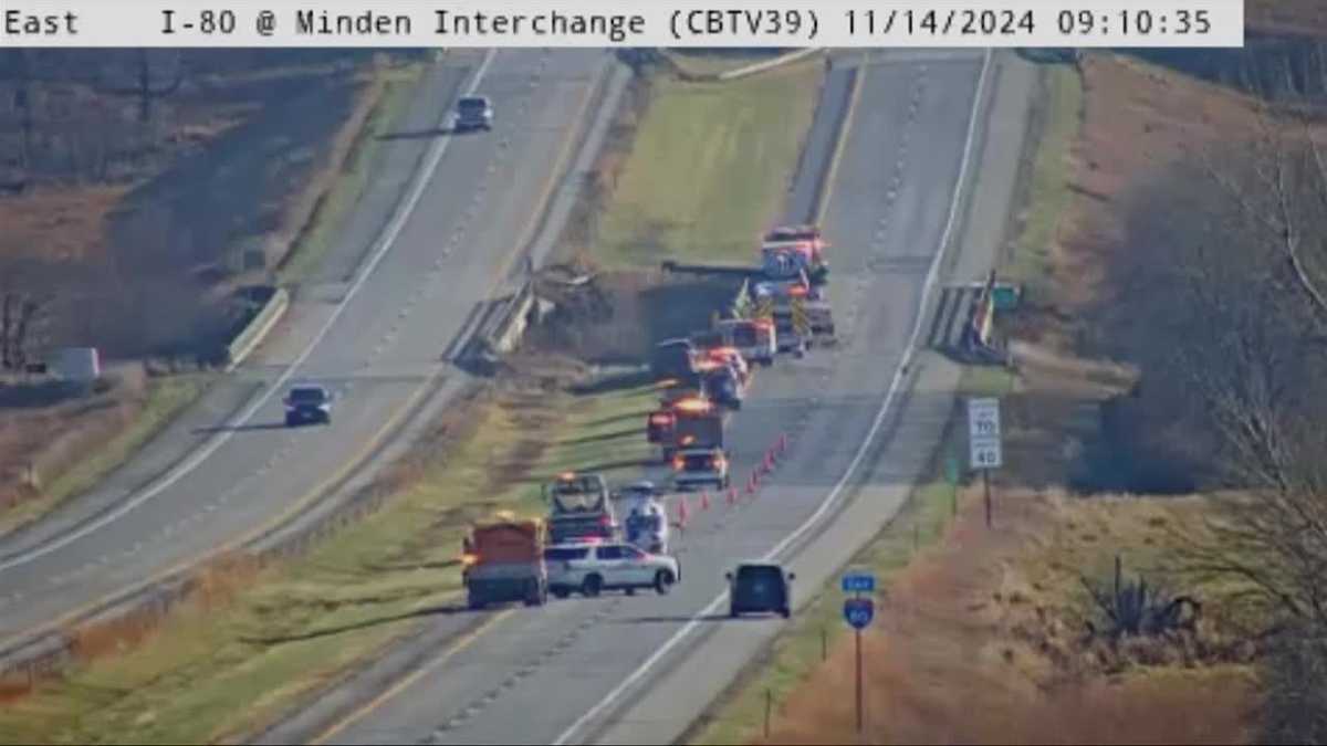 Interstate 80 in Iowa blocked by crash, forcing detour in Minden