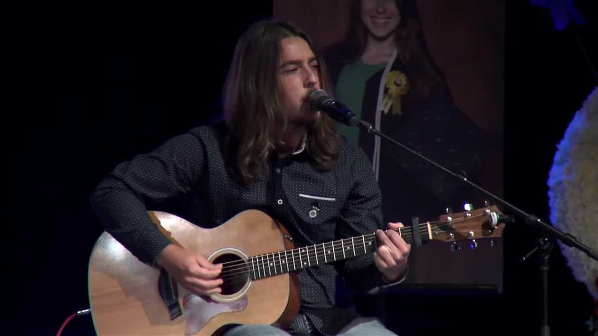 Nick Tyrrel sings 'Thin Blue Line' to honor Officer Tara O'Sullivan