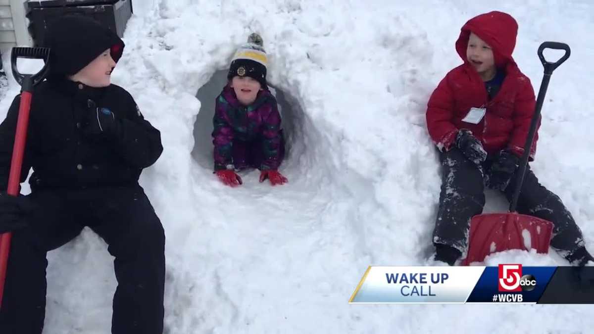 Wake Up Call: Kids loving the snow