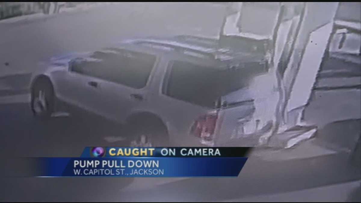 Mississippi woman drives off with gas pump