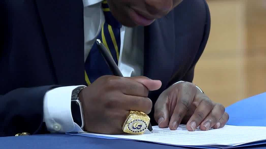 Two Bethesda Blazers announce where they will play college football - WJCL