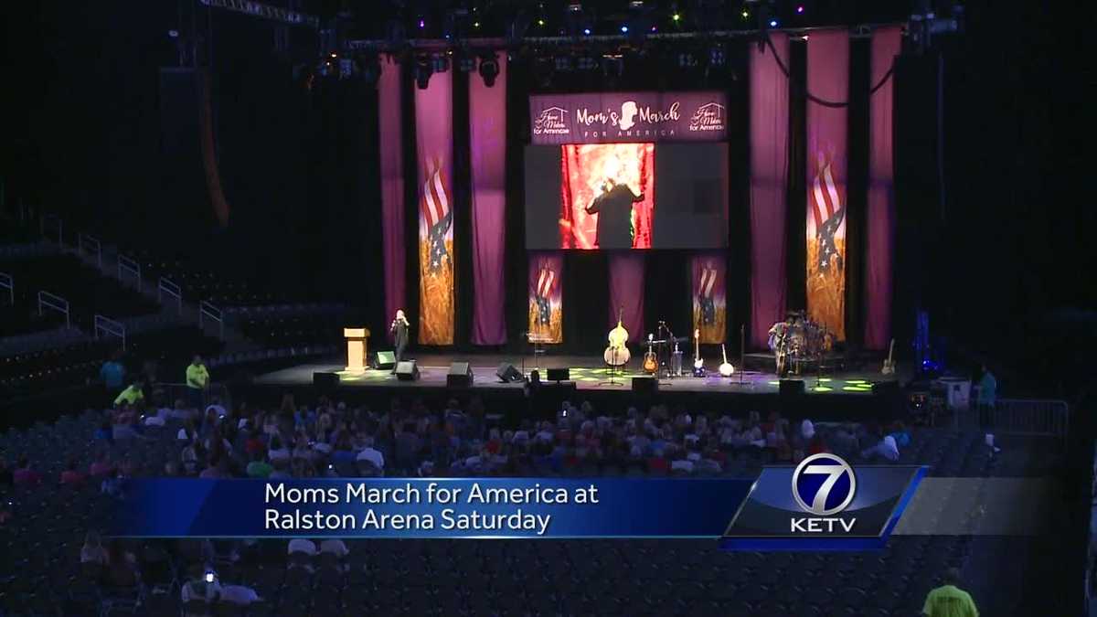 Moms take over the Ralston Arena