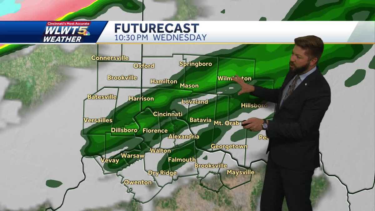 Tracking rain and a wintry mix tonight