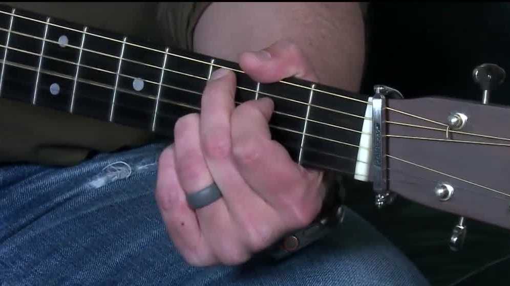 Santa Fe veteran using music to cope through trauma and help others