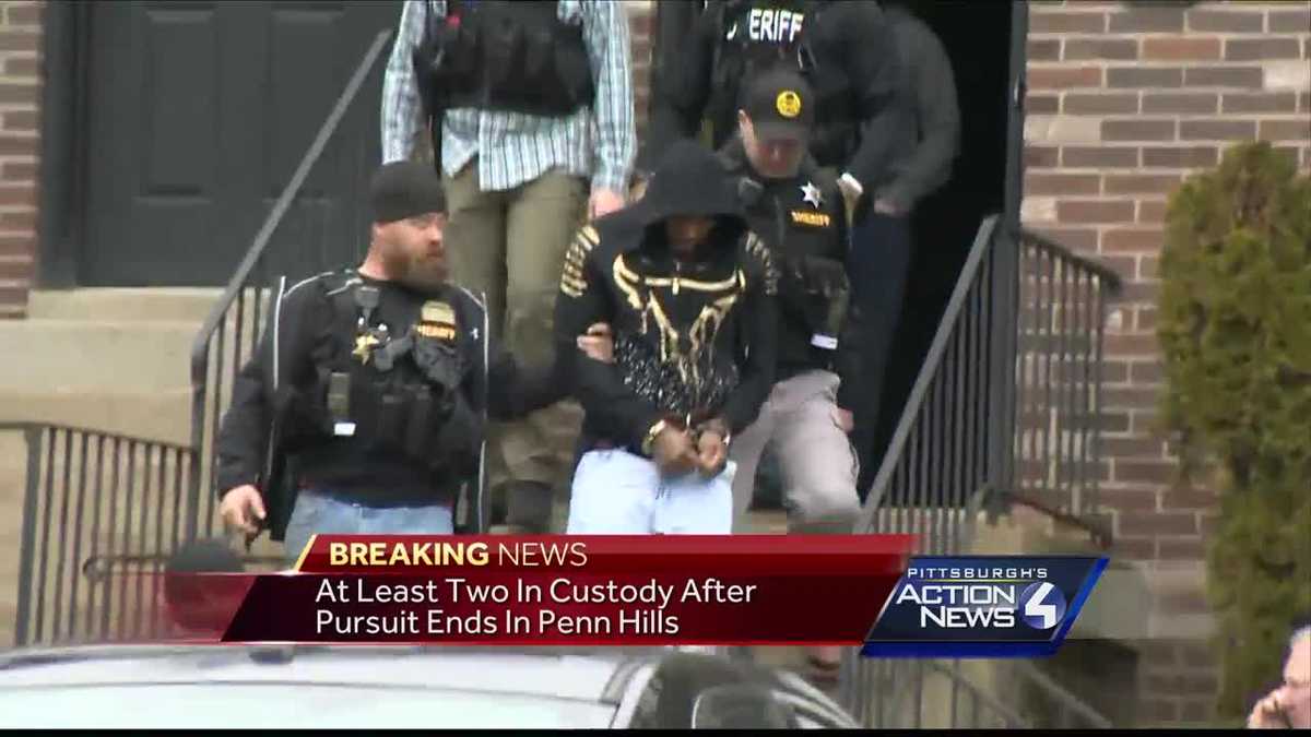 Chase in Monroeville, Penn Hills ends with 2 people in custody