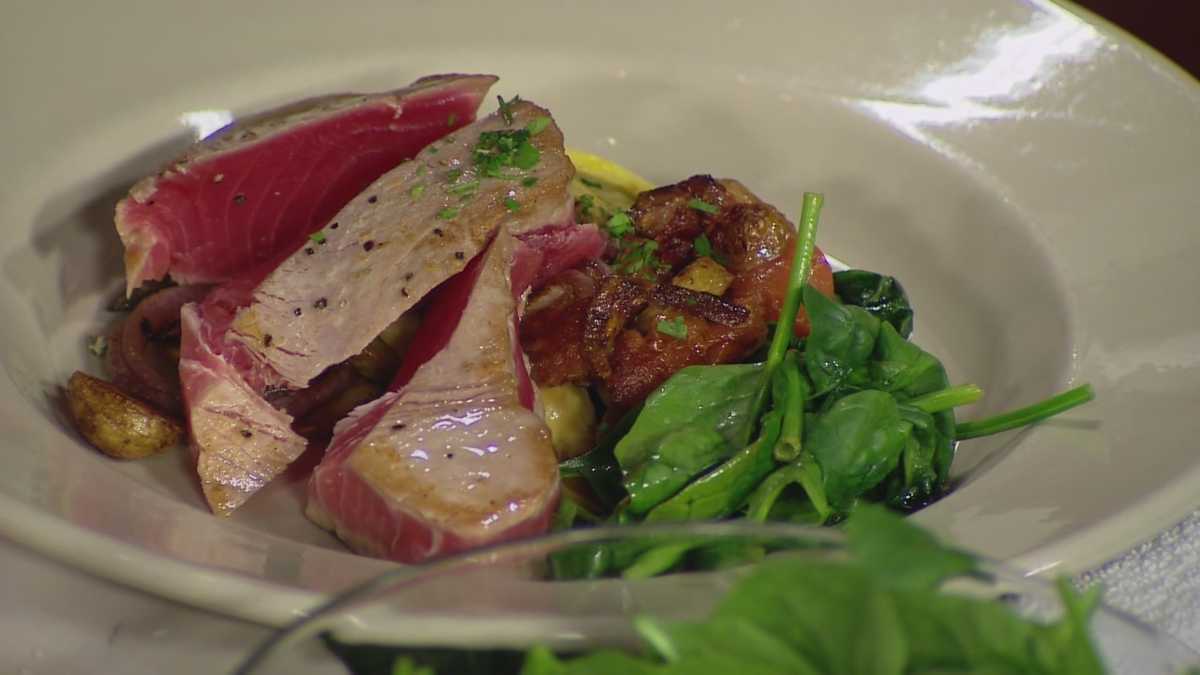Pan-seared tuna with artichoke-fingerling hash