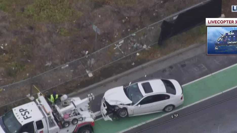 Police investigate crash in West Sacramento