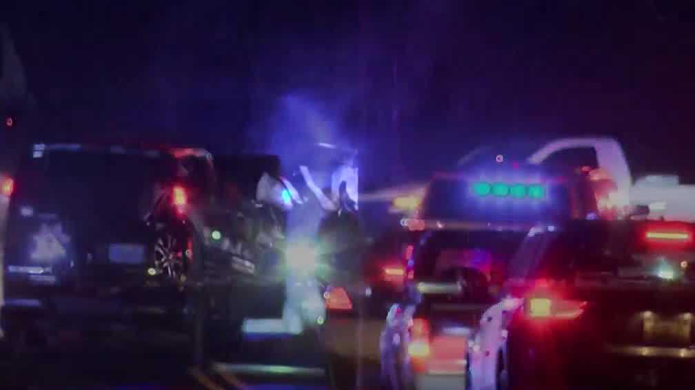 1 dead, multiple injured in Greyhound bus crash in north Alabama