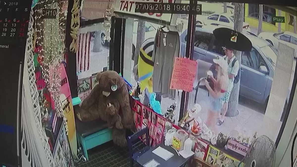 MINION ATTACK: Man jailed for attacking man in "Minions" costume in ...