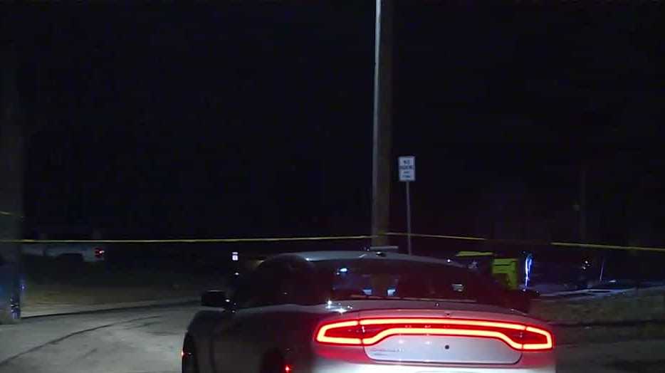 Blue Springs shooting leaves 19-year-old dead