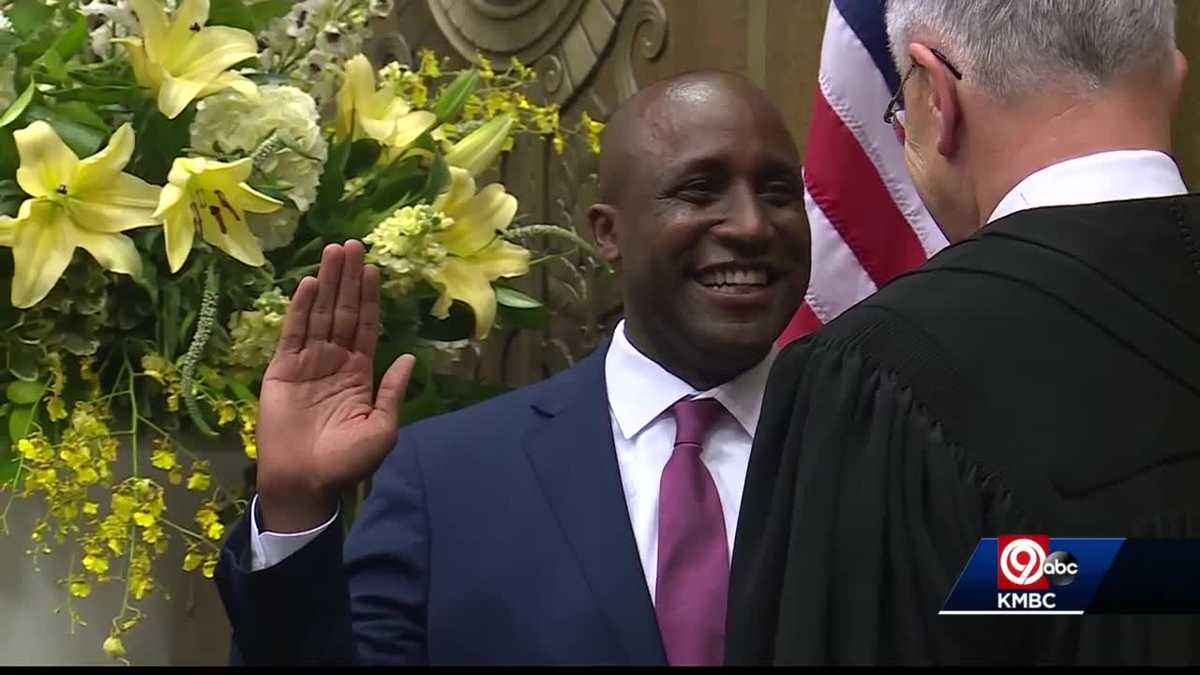Quinton Lucas sworn in as Kansas City's new mayor