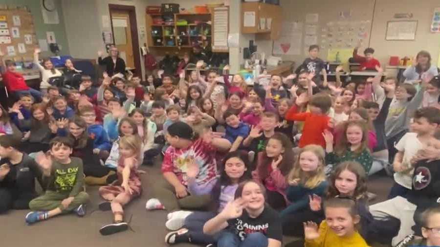 WMUR's Kevin Skarupa visits Barka Elementary in Derry