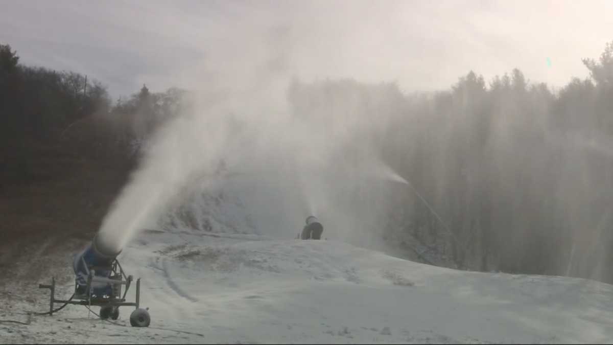 Snow guns fired up on slopes as temps drop