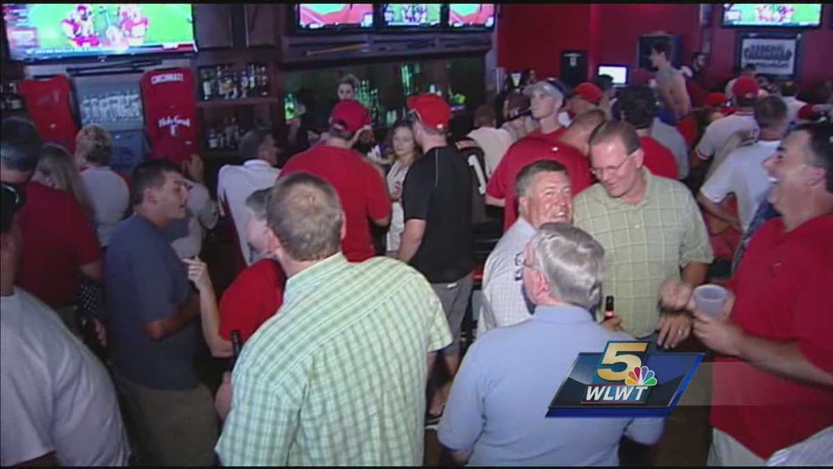 Fans flood Great American Ballpark to cheer Reds Monday