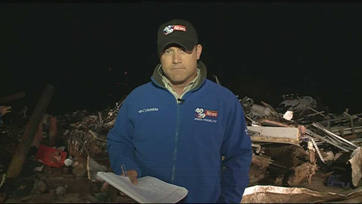 40/29 Live in Moore as crews clean up debris