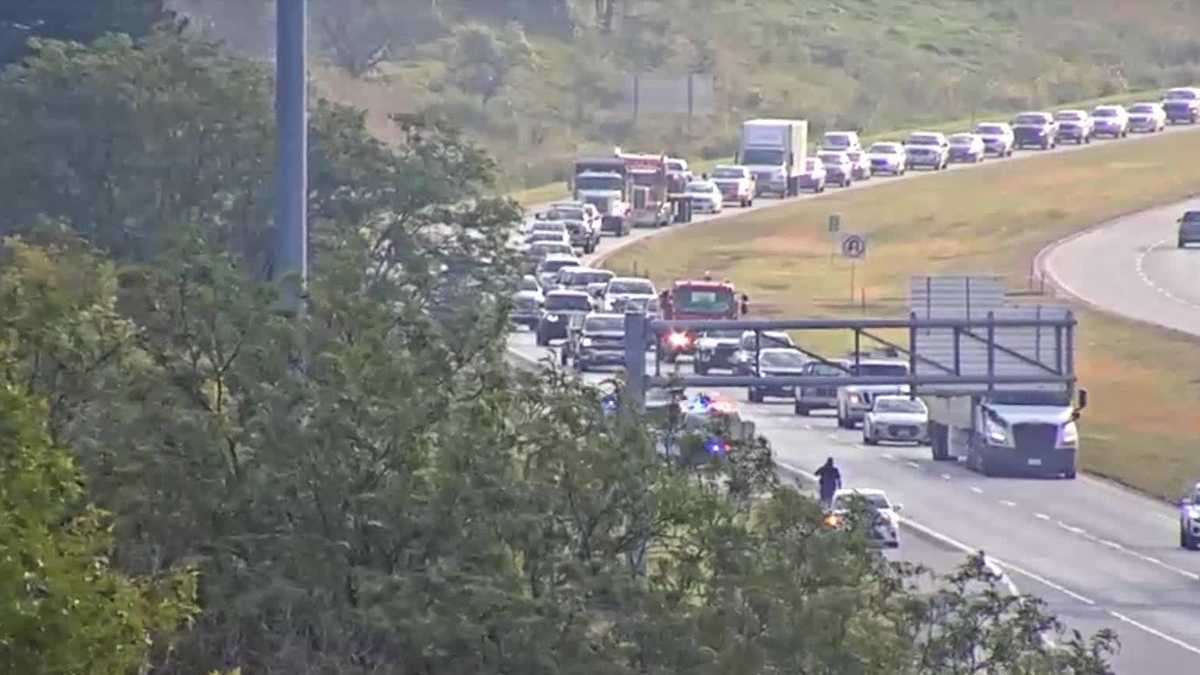 Omaha crash seriously injures one person on I-680