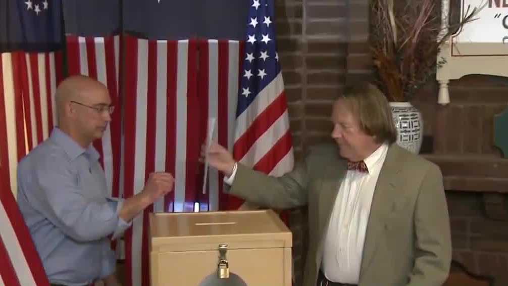 Midnight votes to be cast in just 1 NH community this year