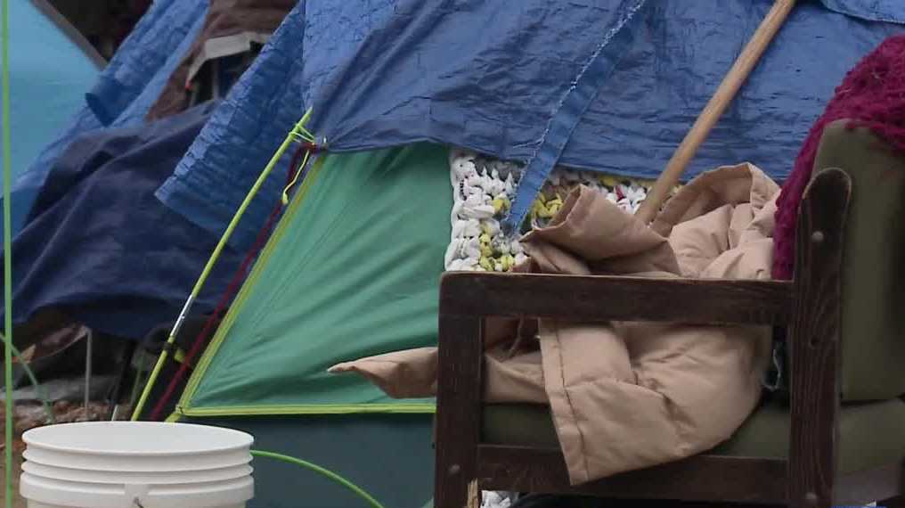 Plan to install portable toilets near homeless encampment in MacArthur ...