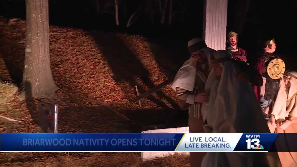 Briarwood walk through nativity event opens