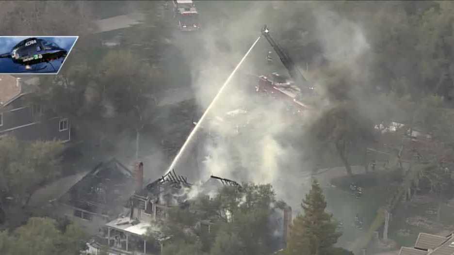 Crews battle house fire in Granite Bay