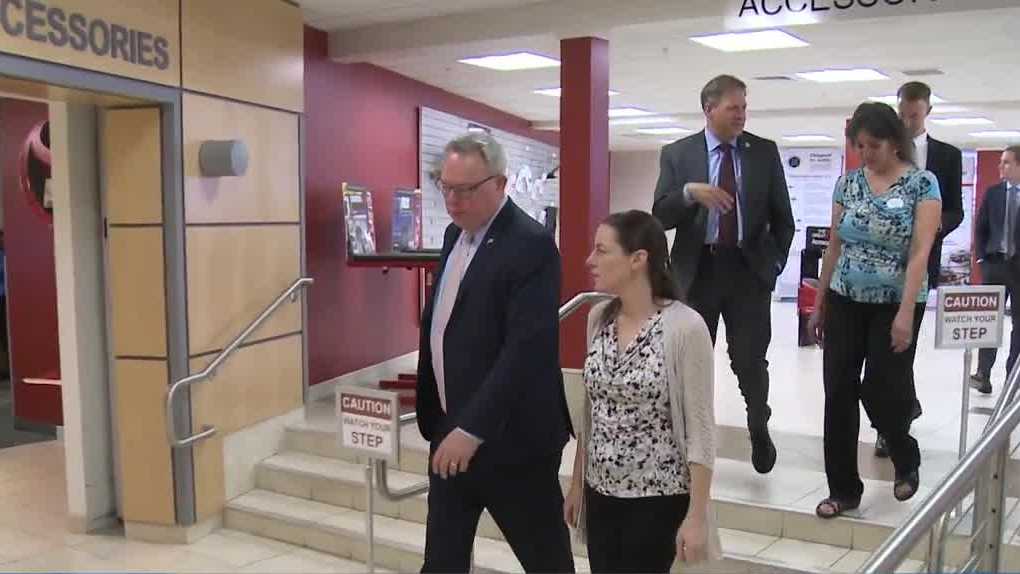 US drug czar gets look at state's Recovery Friendly Workplace program