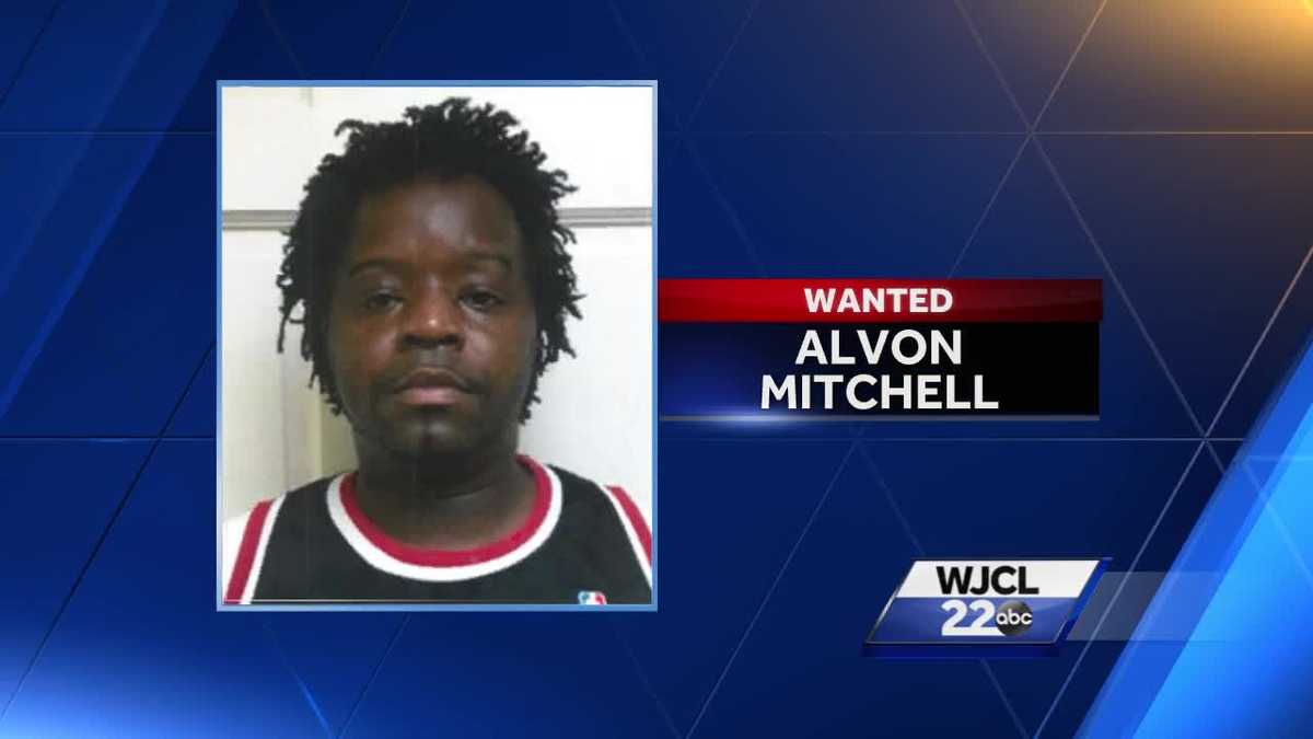 CRIMESTOPPERS: 3 people wanted by local law enforcement