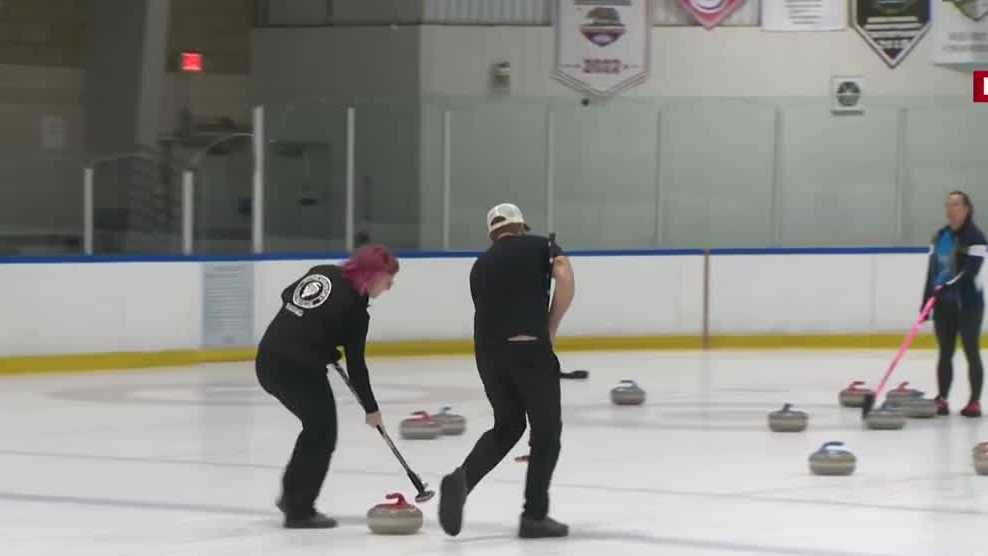 Skatetown Ice Arena hosts curling tournament in Roseville