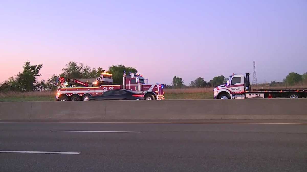 OKC crash involving semi-trailer causes traffic backup on I-40