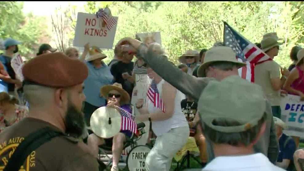 People gather for 'No Kings' protest in Albuquerque