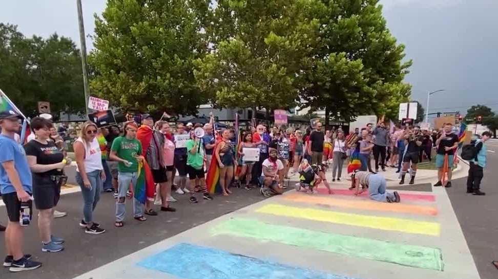 Protesters repaint crosswalk near Pulse while FDOT paints over more ...