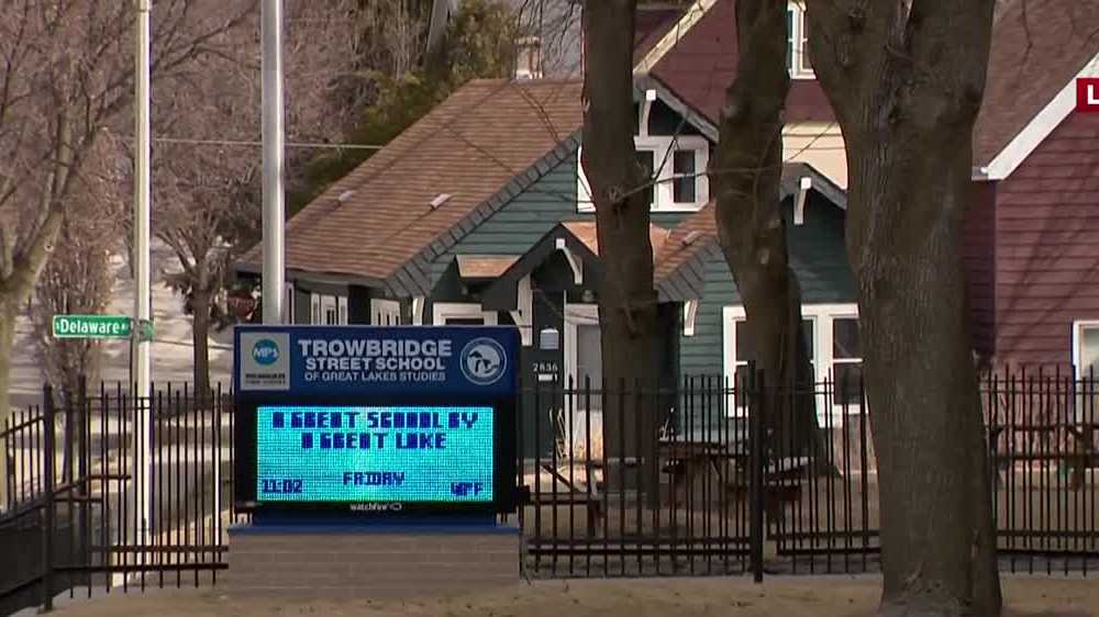 'It was a shock': Parents react to Trowbridge School lead closure