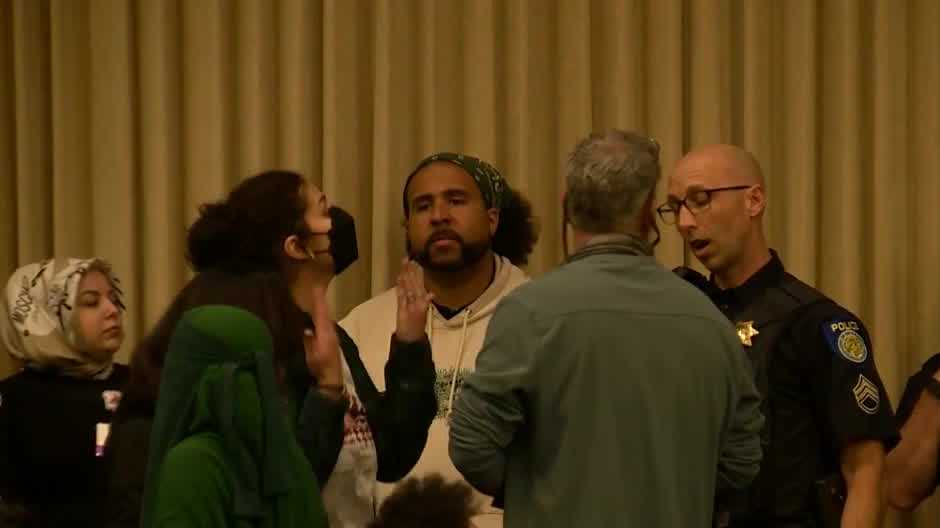 Sacramento City Council meeting ends abruptly due to disruptions Sacramento City Council meeting ends abruptly due to disruptions